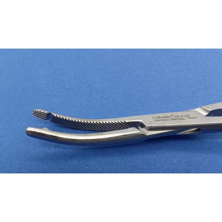 V. Mueller GL3100 Heaney Curved Uterine Forceps – Pointe Medical