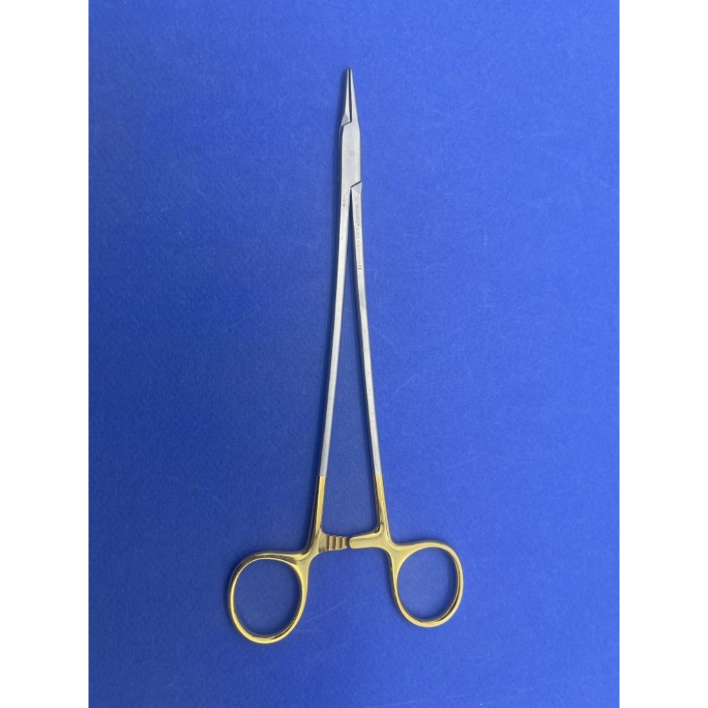 Symmetry 36-2002 Crile Wood Needle Holder – Pointe Medical